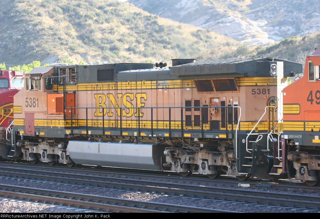 BNSF 5381
